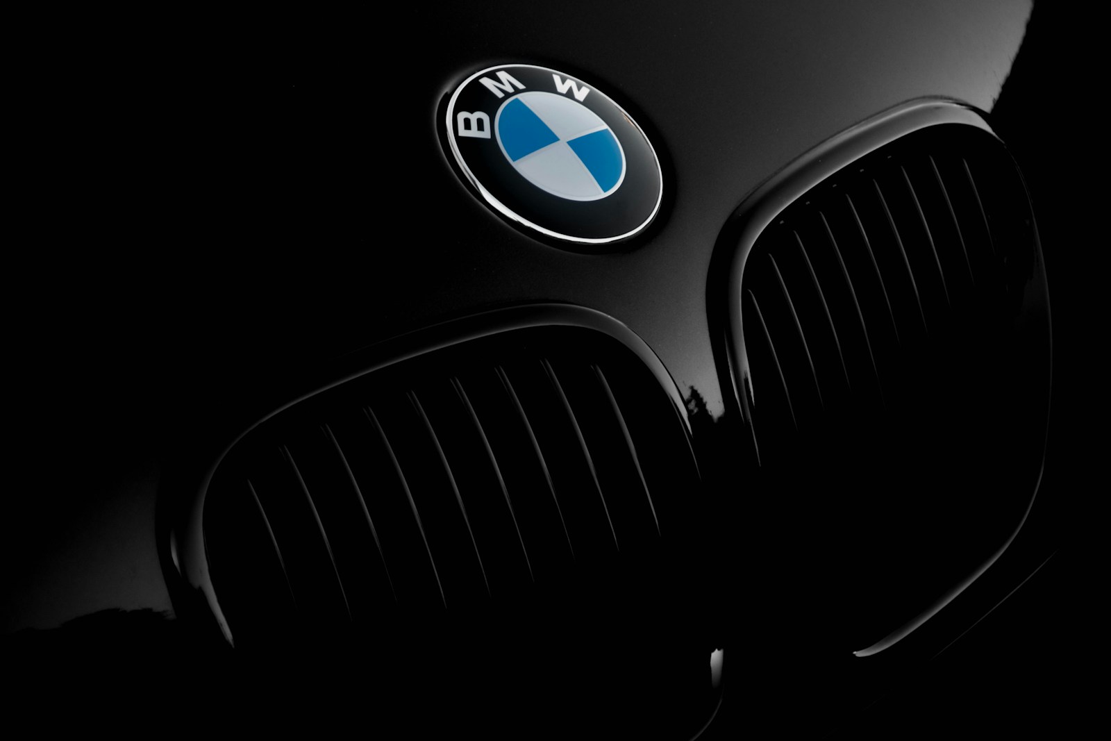 BMW Issues Recall On 200,000 Vehicles Due To Fire Risk – News/ Talk KRMS