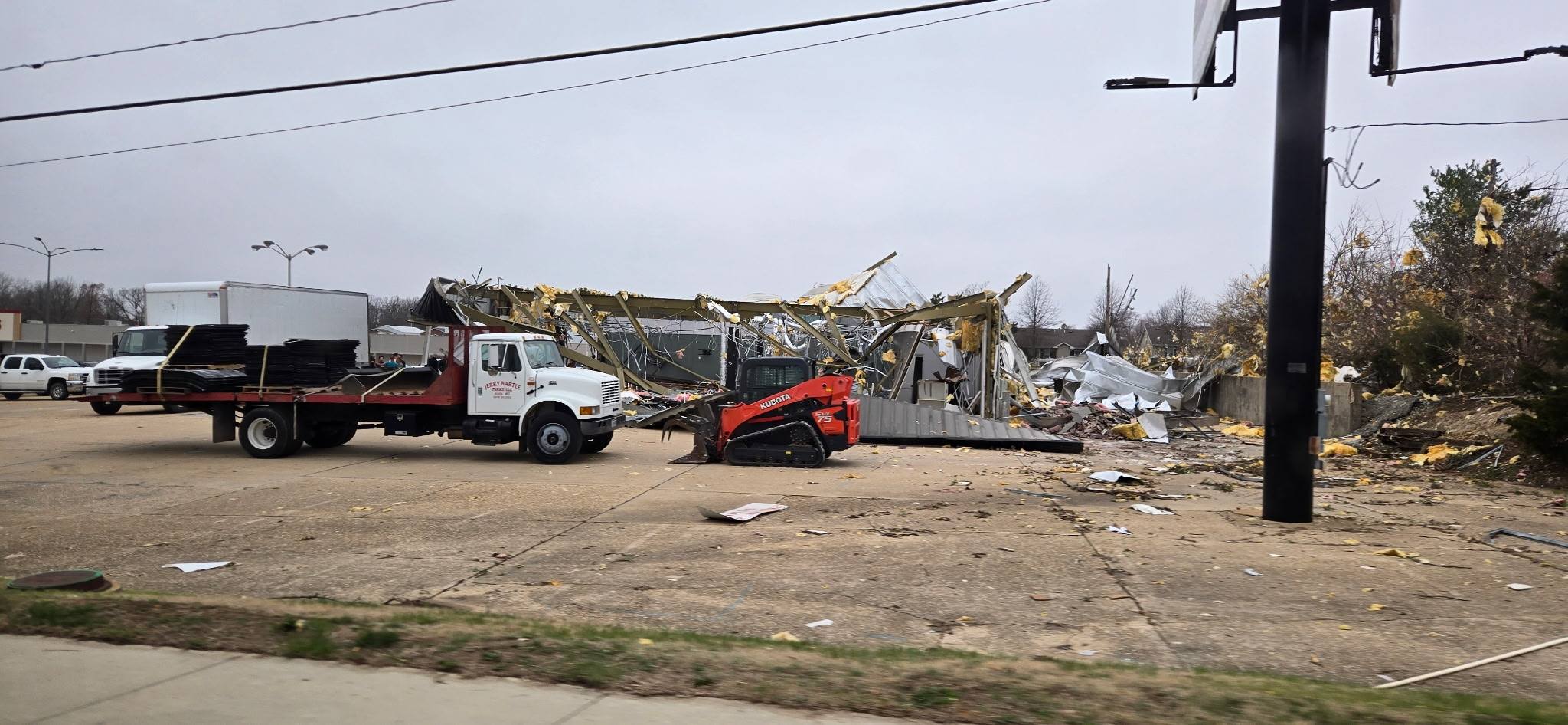 MODOT Workers From Camdenton Assisted In Recovery Efforts Following ...